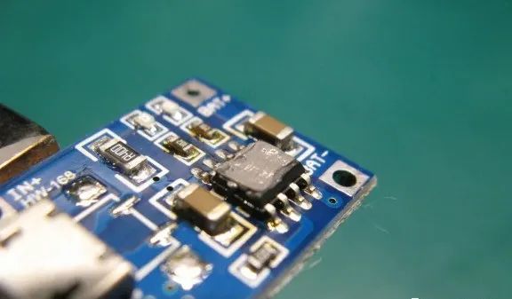 【实操】成本几毛钱，DIY一个充电器-电子工程专辑