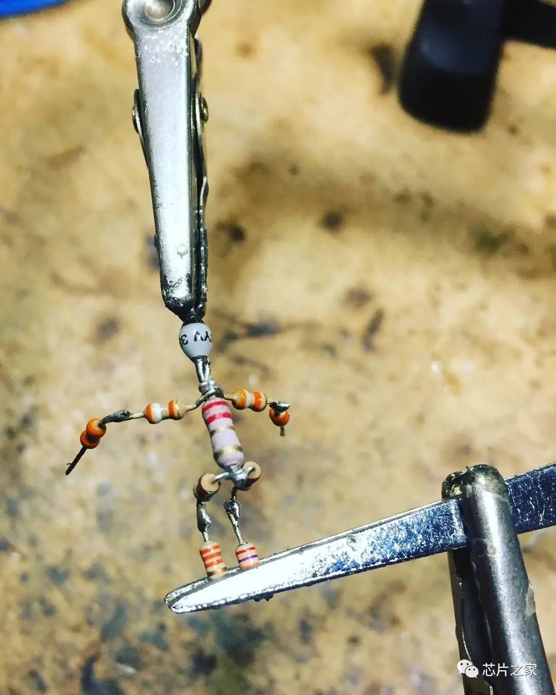 【第二期】电子元器件创意作品，附带高清原图，共计40张-电子工程专辑