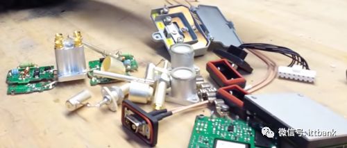 拆解华为基站：PCB设计+高频走线完美曝光-电子工程专辑