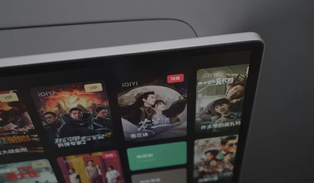 理想L8登场：智能化拉满，比L9便宜6-10万，你怎么选？-电子工程专辑