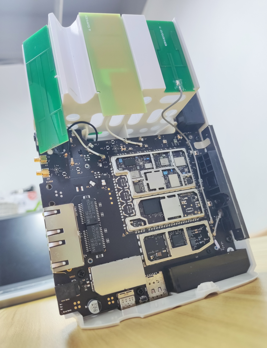 某大厂5GCPE的拆解评测！-电子工程专辑