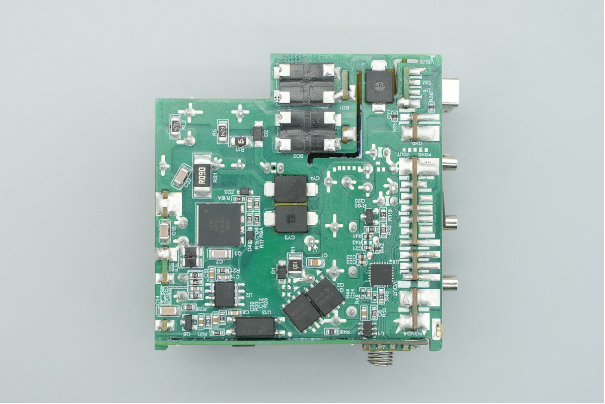 拆解报告：米物140W 3C1A智显秒充氮化镓充电器CA514 Pro-EDN 电子技术设计