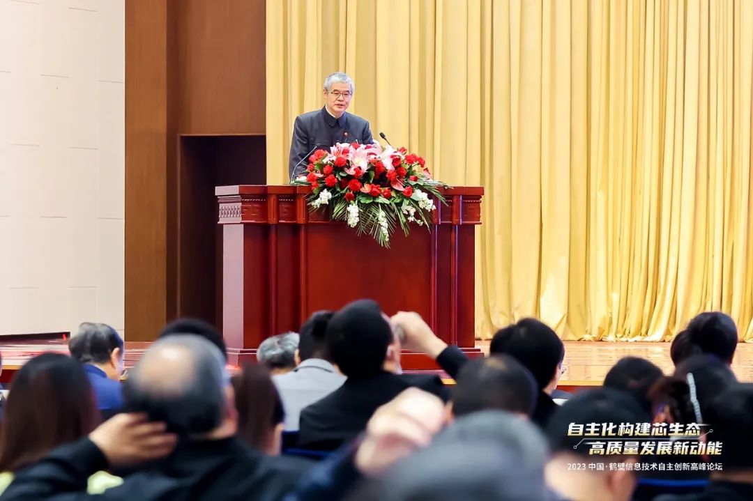 比典型Arm核心快4倍！龙芯发布3D5000服务器CPU-电子工程专辑