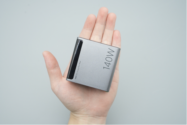 拆解报告：米物140W 3C1A智显秒充氮化镓充电器CA514 Pro-EDN 电子技术设计