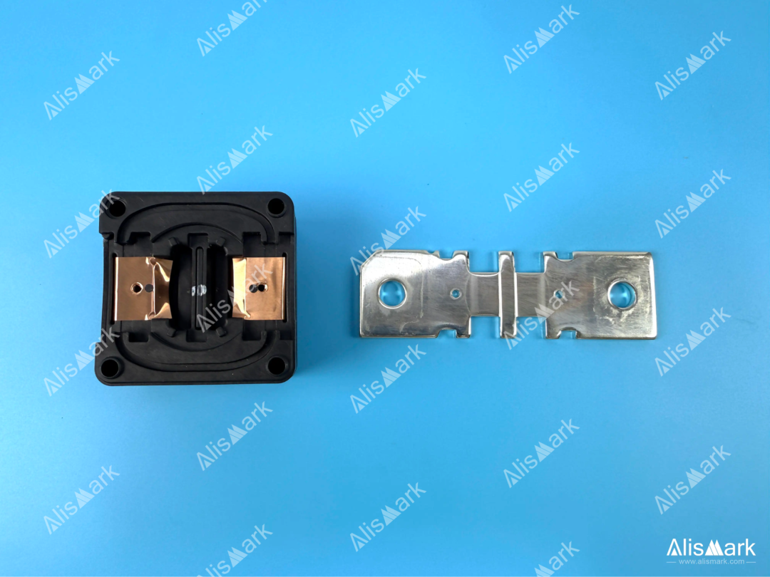 拆解宁德时代电池包BDU，我们发现了一个“小型爆炸装置”！-电子工程专辑