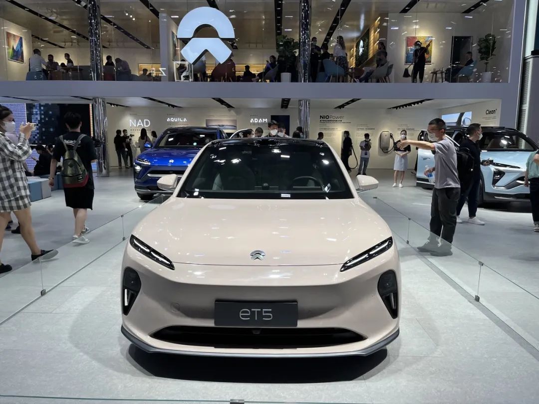 ET5「加量不加价」，蔚来销量新引擎即将交付-电子工程专辑