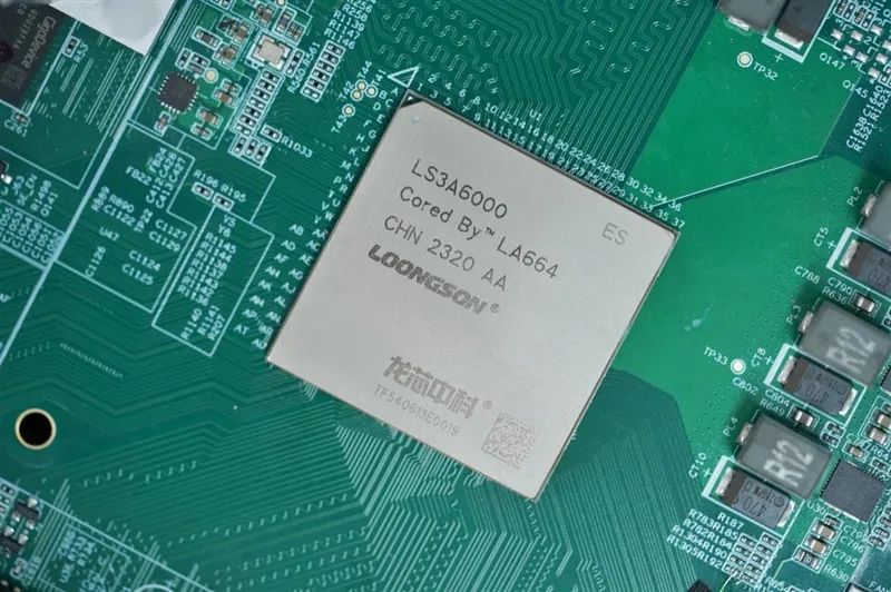 真正100%自研！龙芯3A6000评测：2.5GHz就与4GHz10代酷睿互有胜负-电子工程专辑