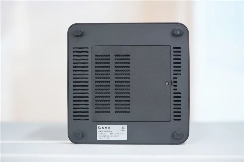 AINAS！极空间私有云Q4评测：几万张照片几秒搜到想要的-电子工程专辑