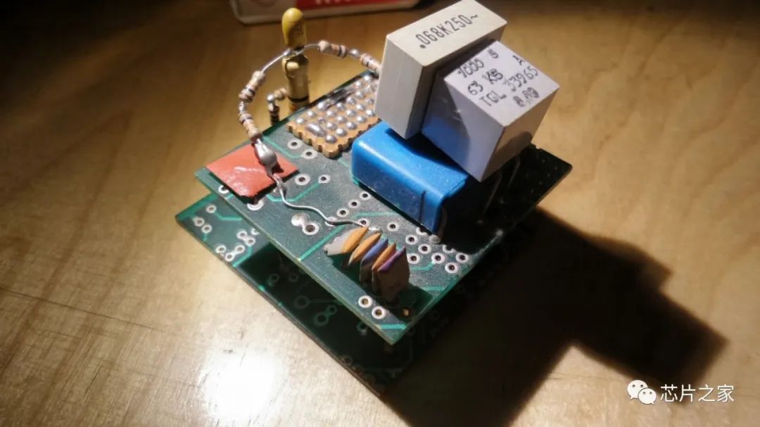 【第三期】电子元器件创意作品，附带高清原图，共计60张-电子工程专辑